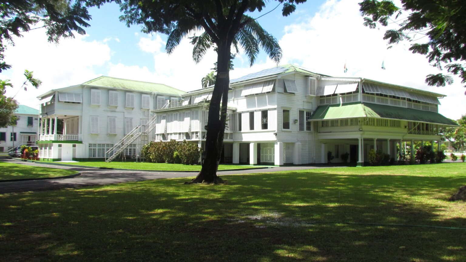 State House (Governor House) – National Trust